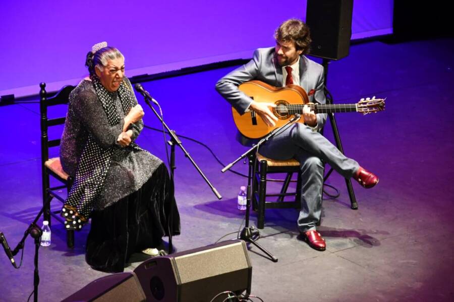 Solera y frescura en la penúltima noche de la Bienal Canela de San Roque