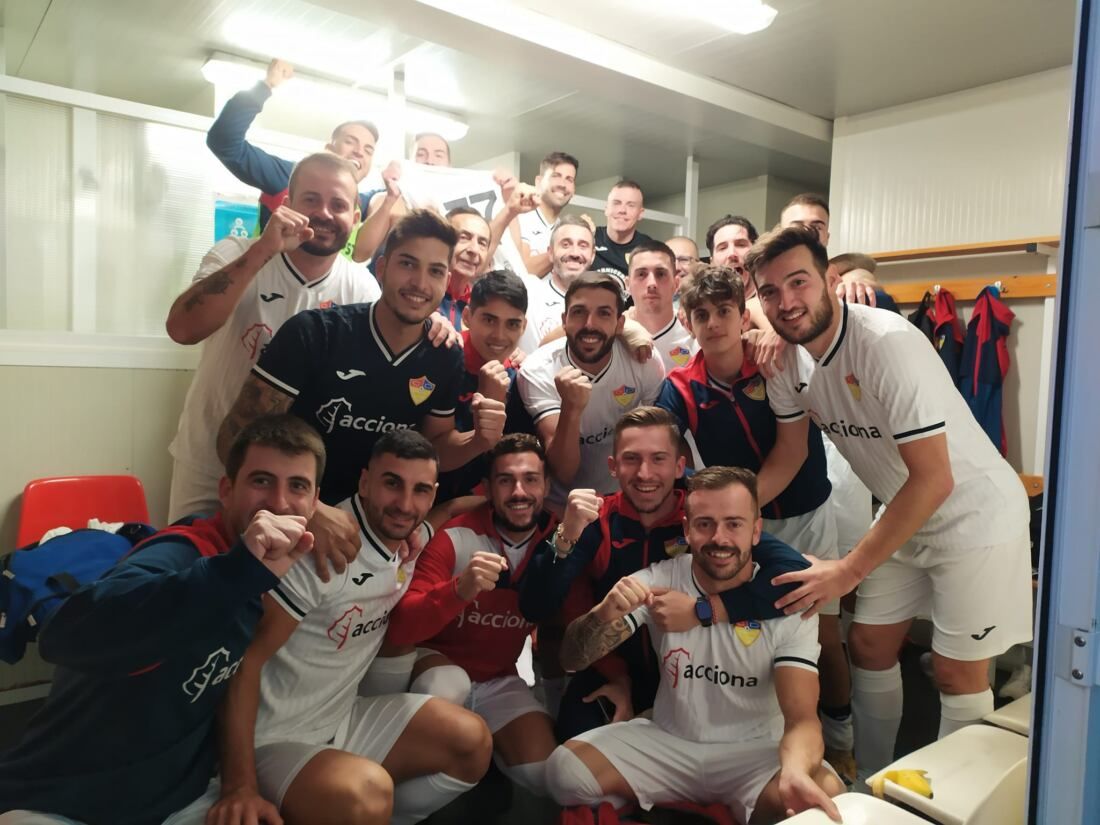 El CD Guadiaro gana 1-3 en Ubrique, dando cuatro palos, y son cinco jornadas sin perder