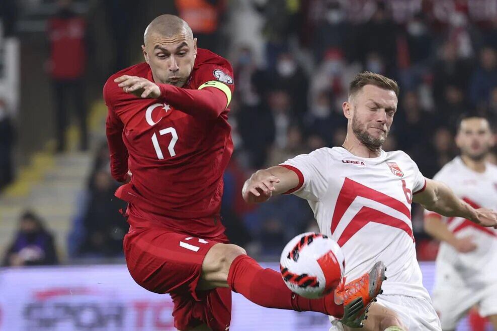 Gibraltar, que juega desde el minuto 22 con diez, se lo pone muy fácil ...