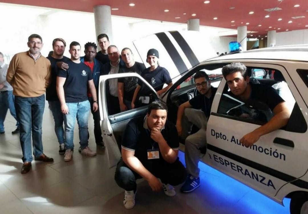 Pesar en La Línea por la repentina muerte del profesor Antonio López