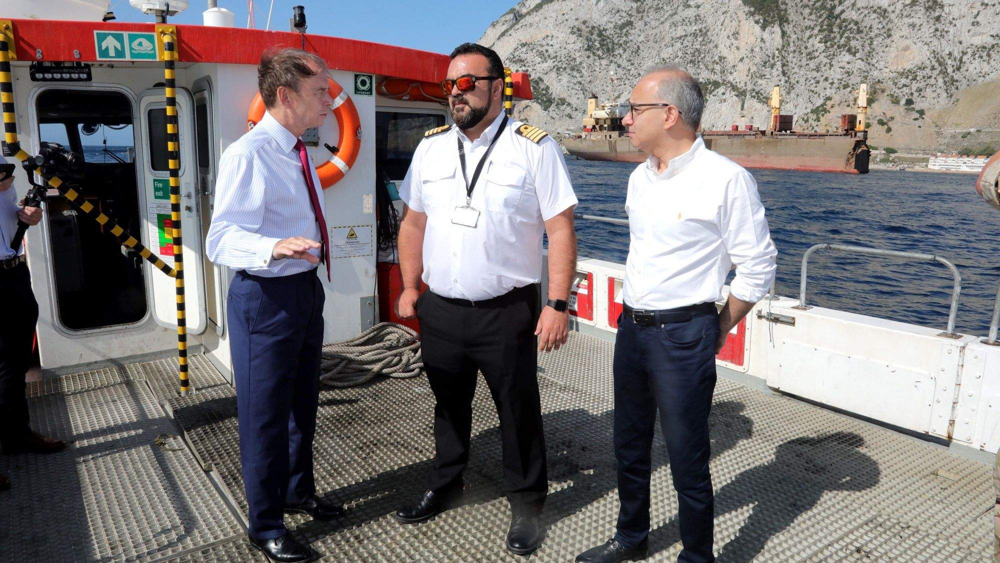 La retirada del pecio del 'OS 35' encara su recta final en Gibraltar