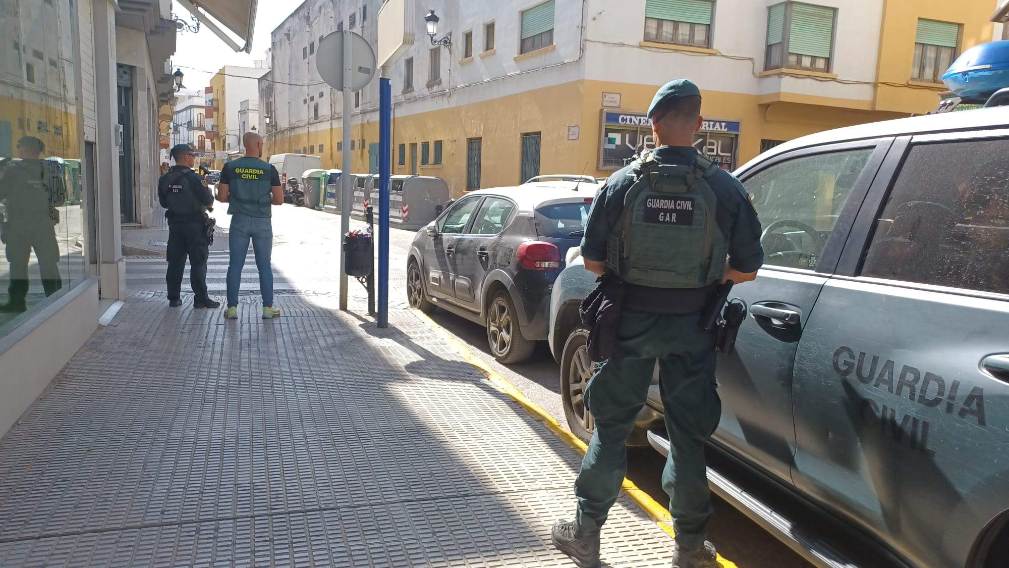 La Guardia Civil realiza una veintena de registros contra el blanqueo de capitales en la comarca