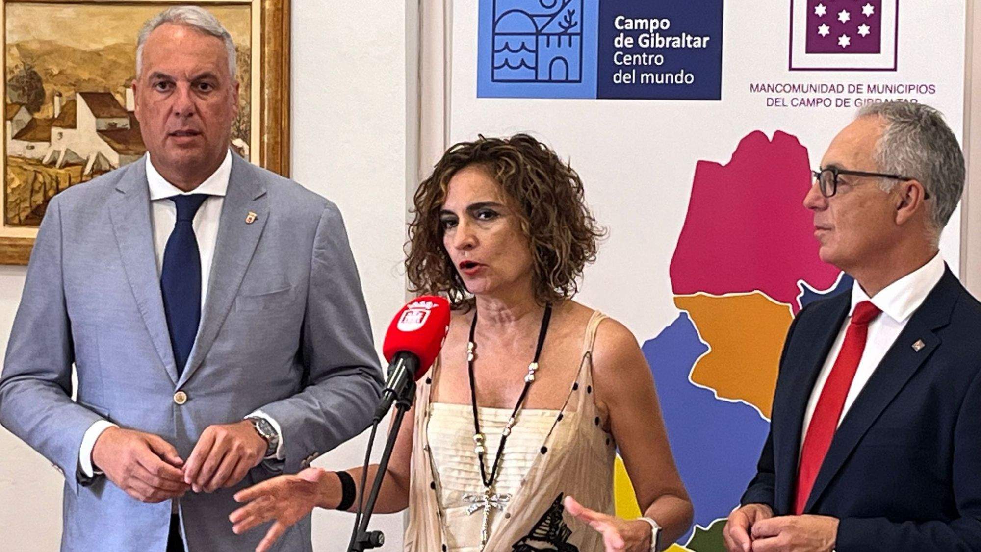 Montero reconoce "muchas conversaciones" para la investidura de Sánchez pero pide "discreción y ...