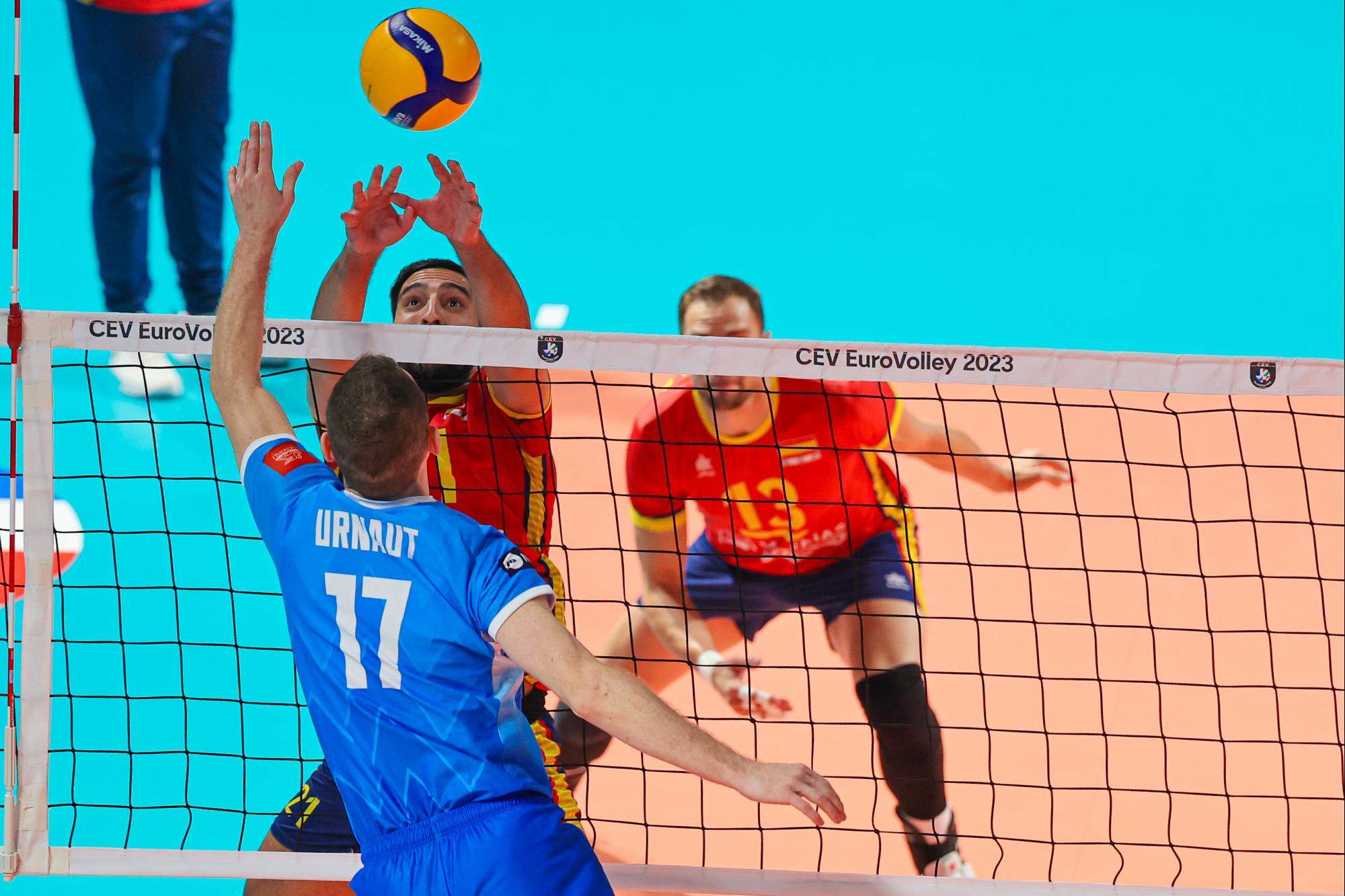 La España del jugador sanroqueño Andrés Villena, sin opciones frente a ...
