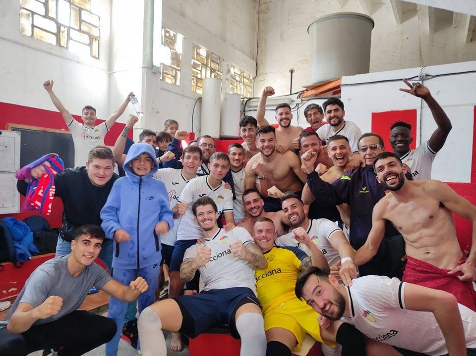 El CD Guadiaro, que vencía 0-2 en el 10', se mete en ascenso tras ganar en el 90' (2-3)