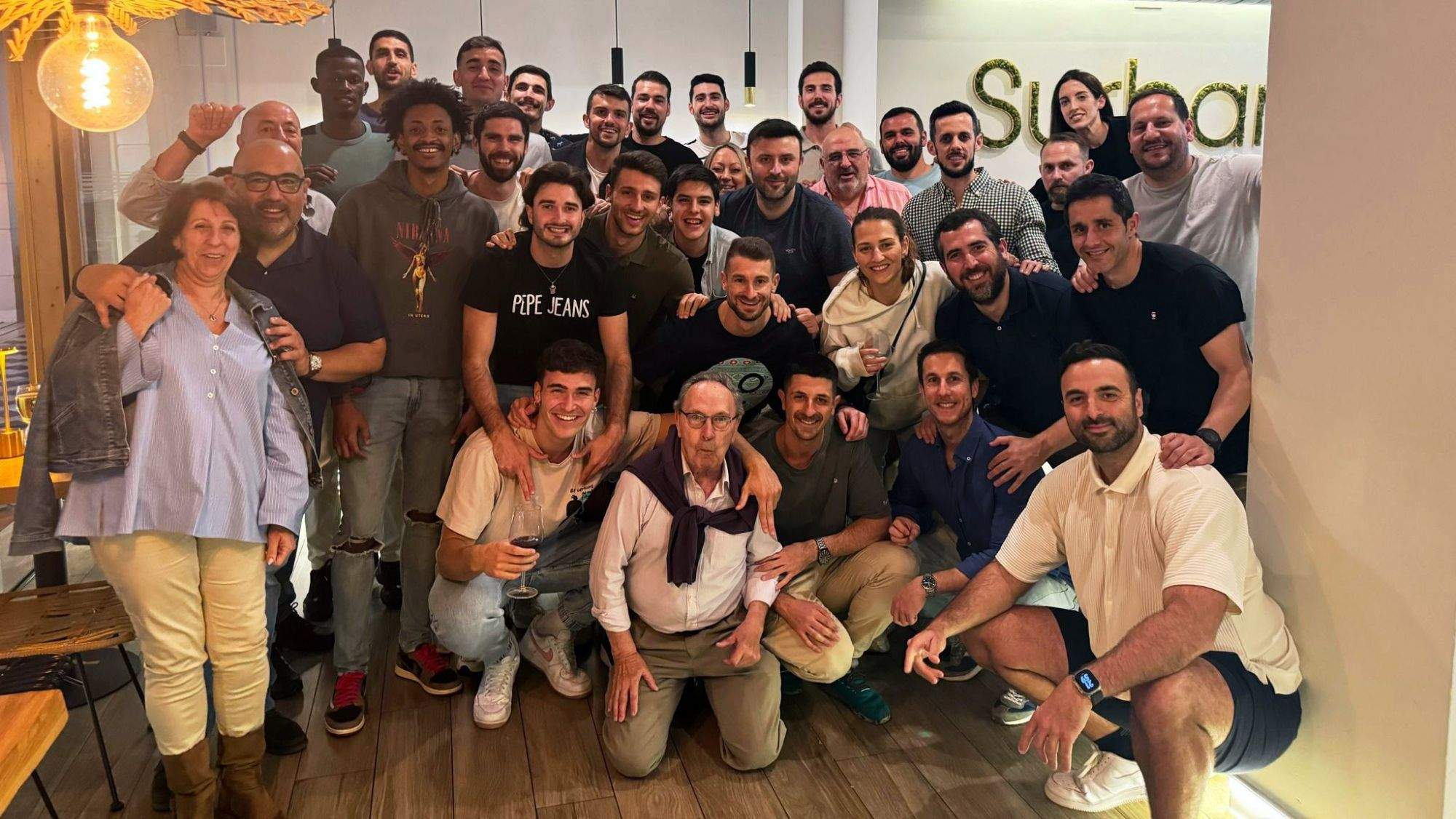 Sam Buxton felicita a la plantilla de Damex UDEA por el gran final de ...