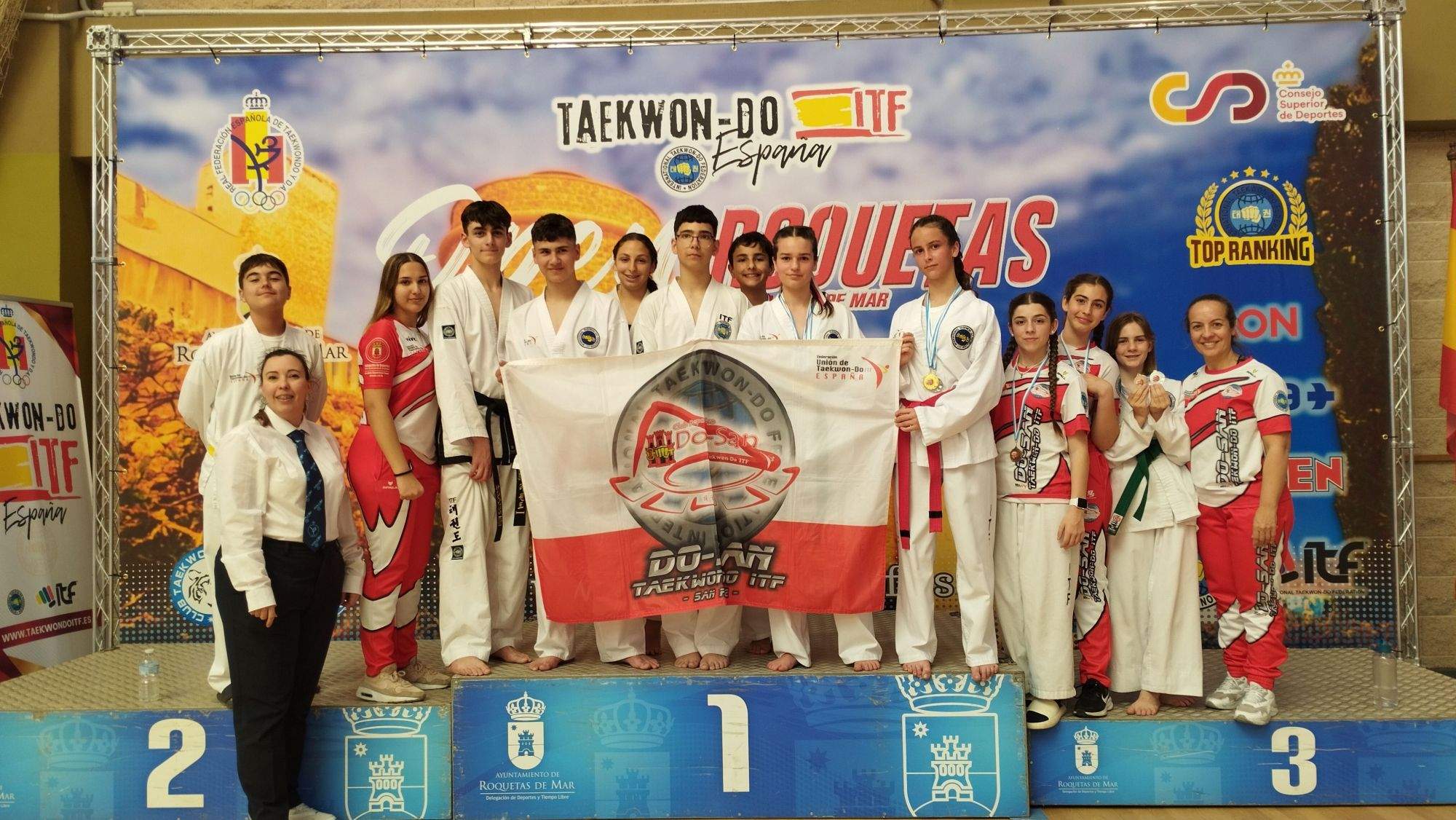 El Do-San Taekwon-Do ITF San Roque logra un total de 17 medallas en el Open de Roquetas