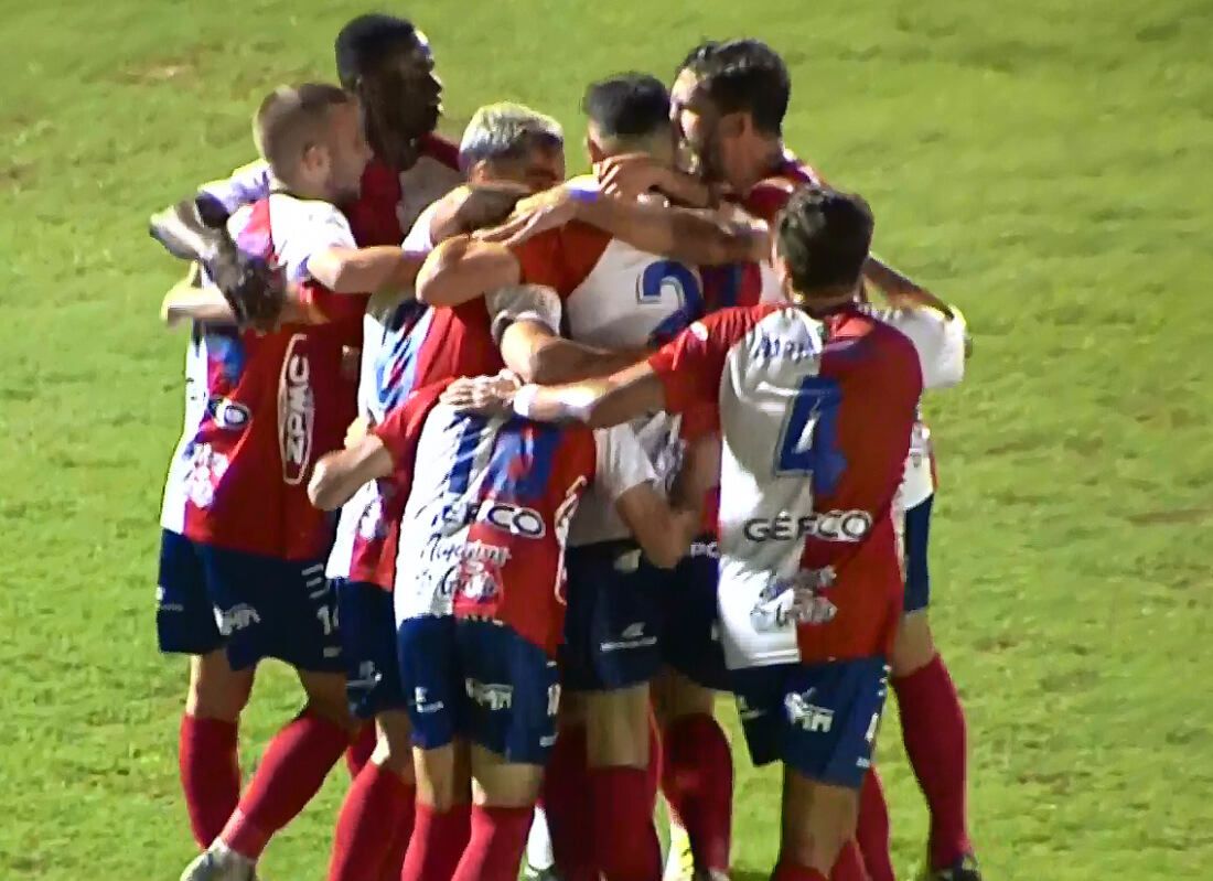 El Algeciras CF tira de la 'vieja guardia' para el triunfo ante el Rayo ...
