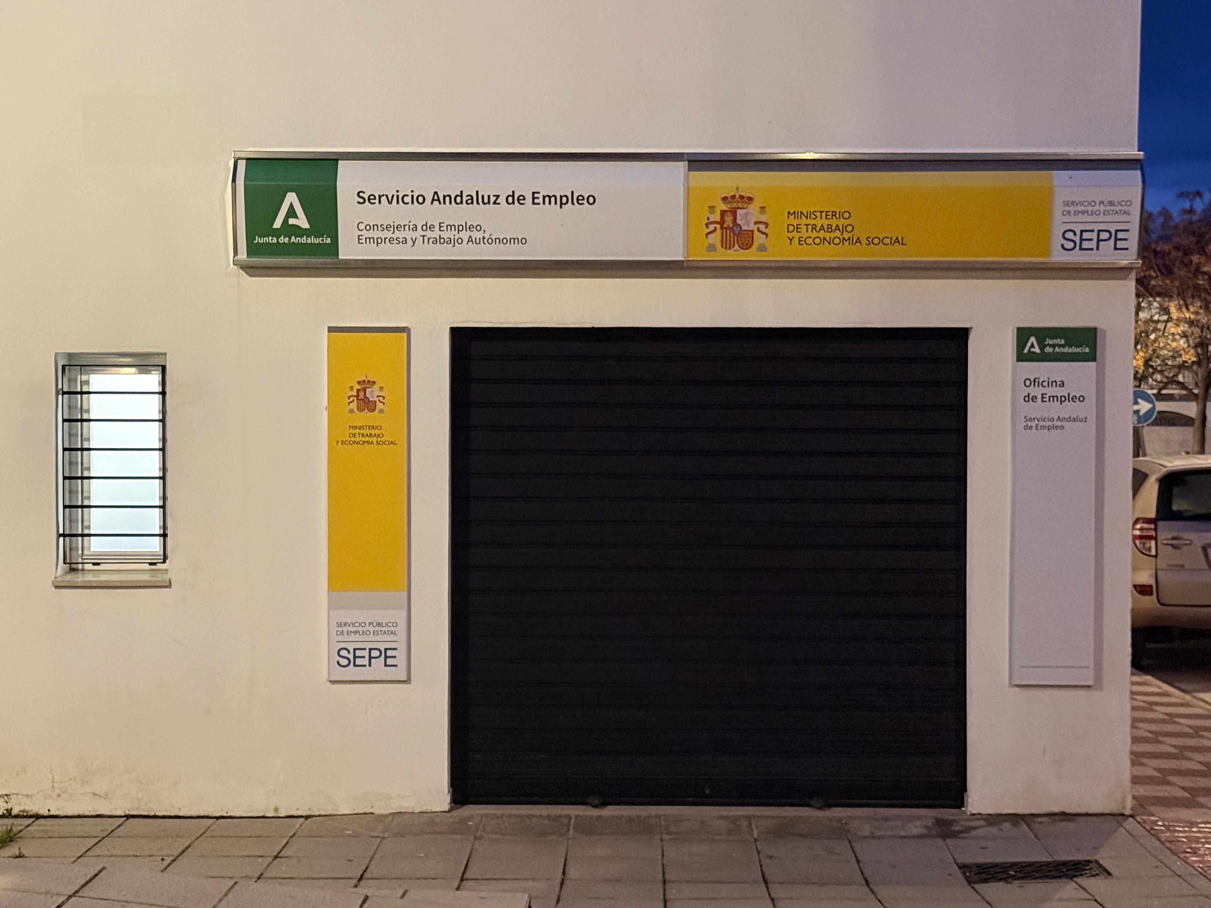 El PP de Los Barrios reclama la mejora del SEPE ante las grandes ...