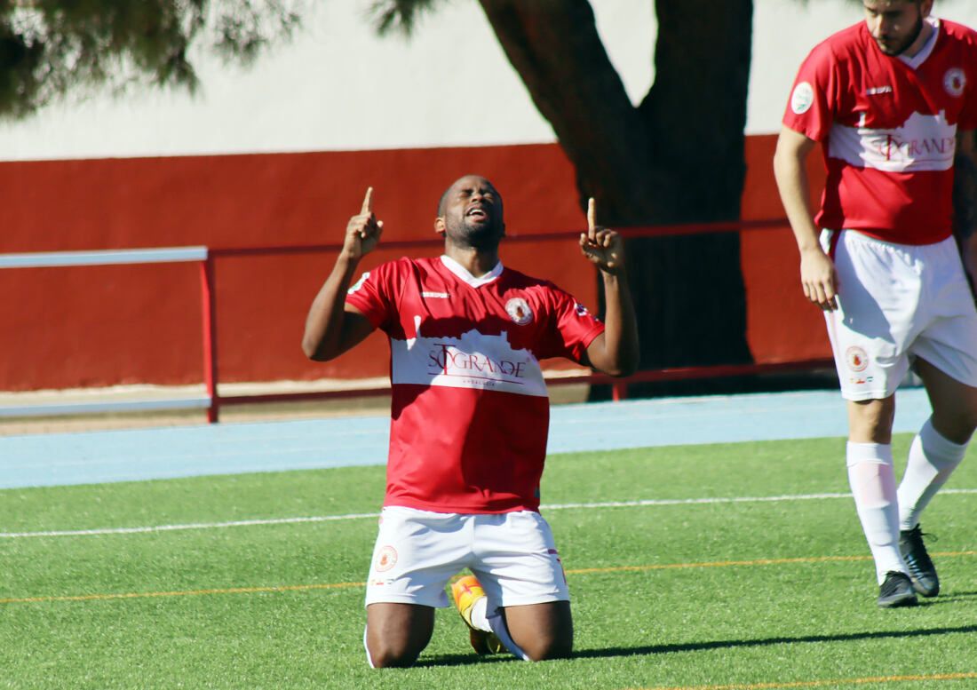 El CD San Roque se 'desayuna' al segundo de la tabla con una ...