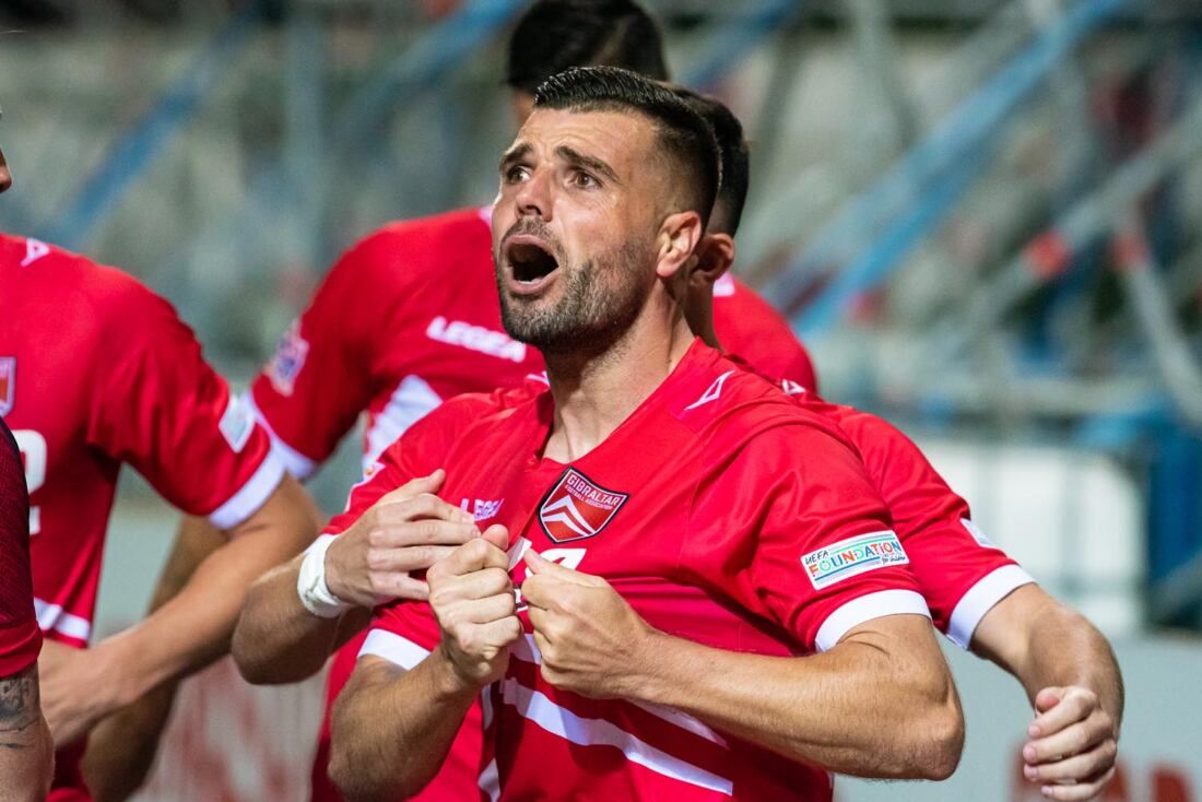 Liam Walker y Dayle Coleign dan el primer punto a Gibraltar en la ...